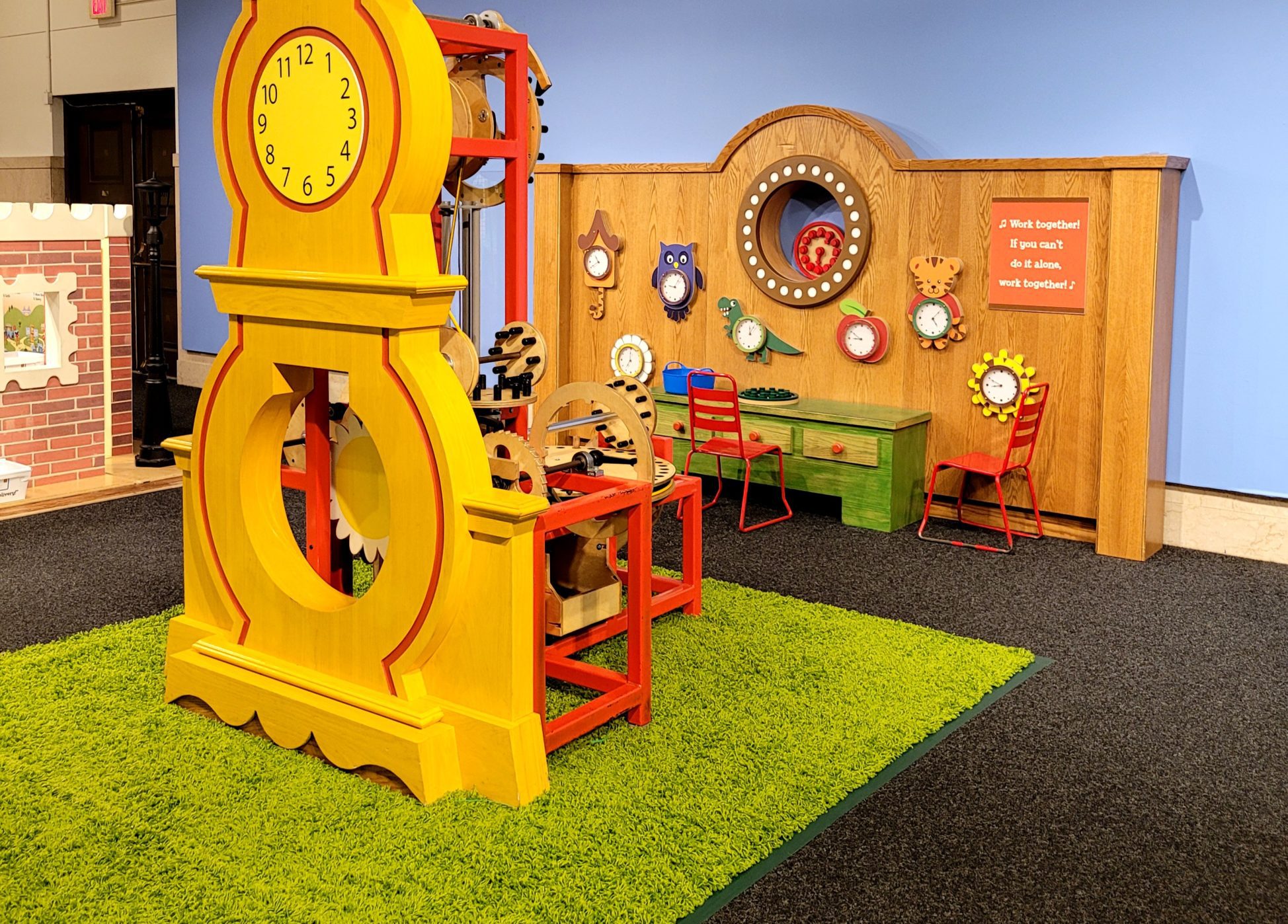 Daniel Tiger's Neighborhood: A Grr-ific Exhibit - Children’s Museum of ...