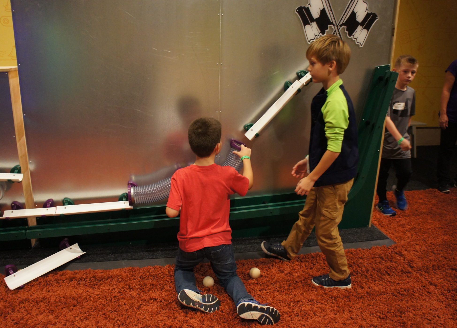machine walls - Children’s Museum of Pittsburgh Design & Consulting
